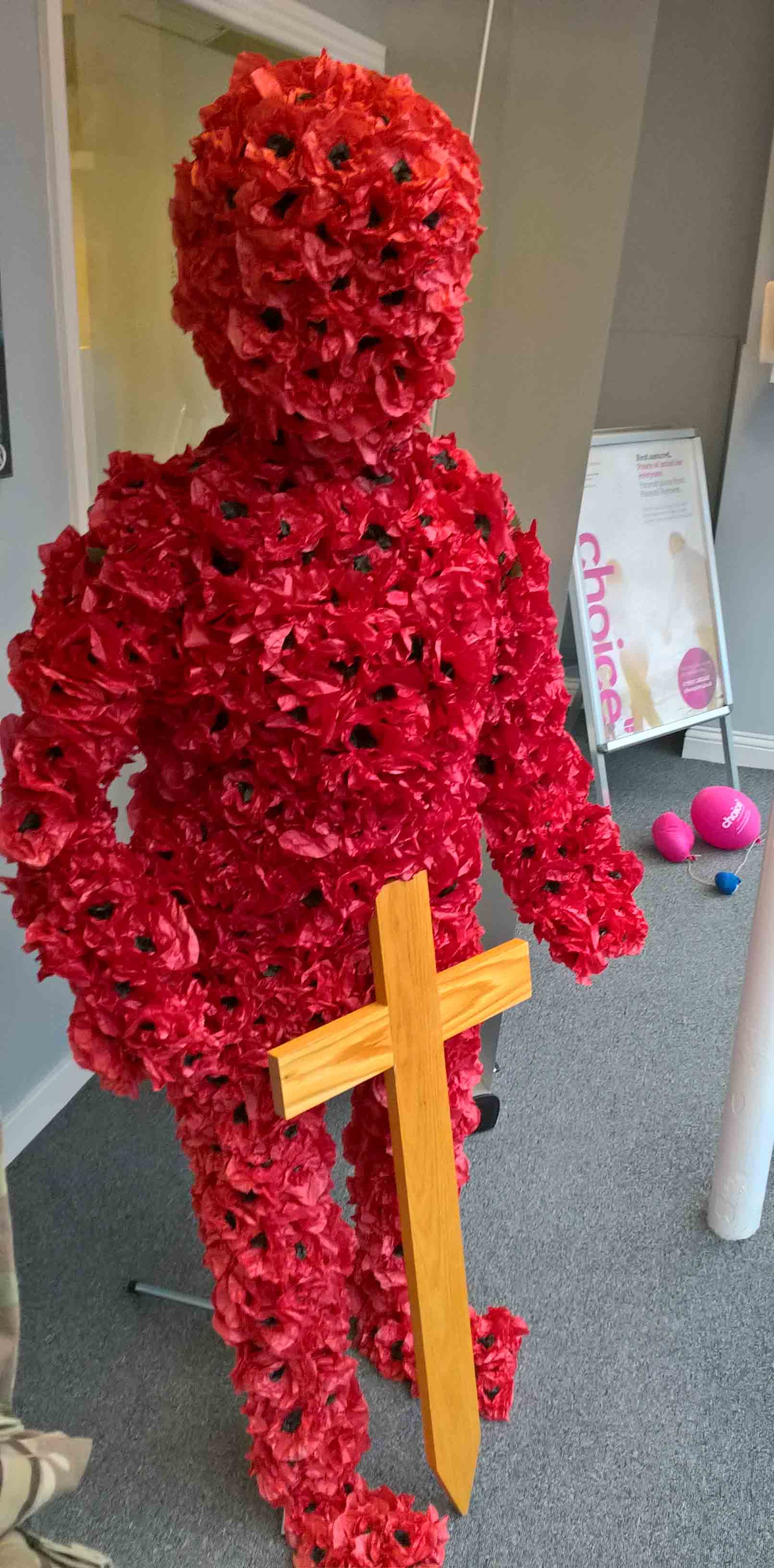 Steven Mears’ impressive poppy display - Funeral Partners